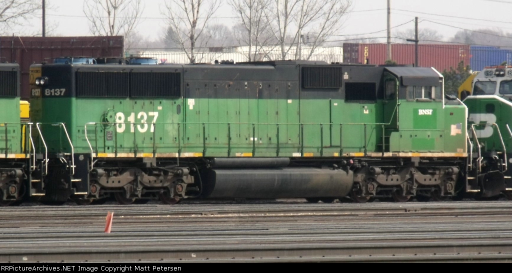 BNSF 8137